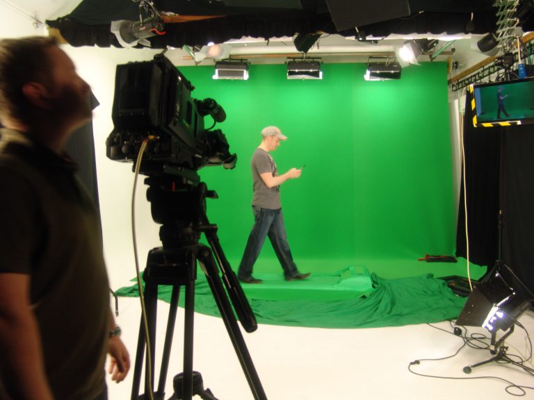 FOAM BACKED GREEN SCREEN Electric Roller Fleetwood Studios – eefx foam ...